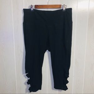 Xersion Pants | Fitted Performance Capris | Poshmark